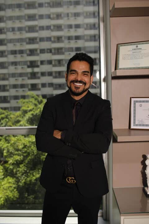 Dr Moises De Melo Cirurgião Plástico